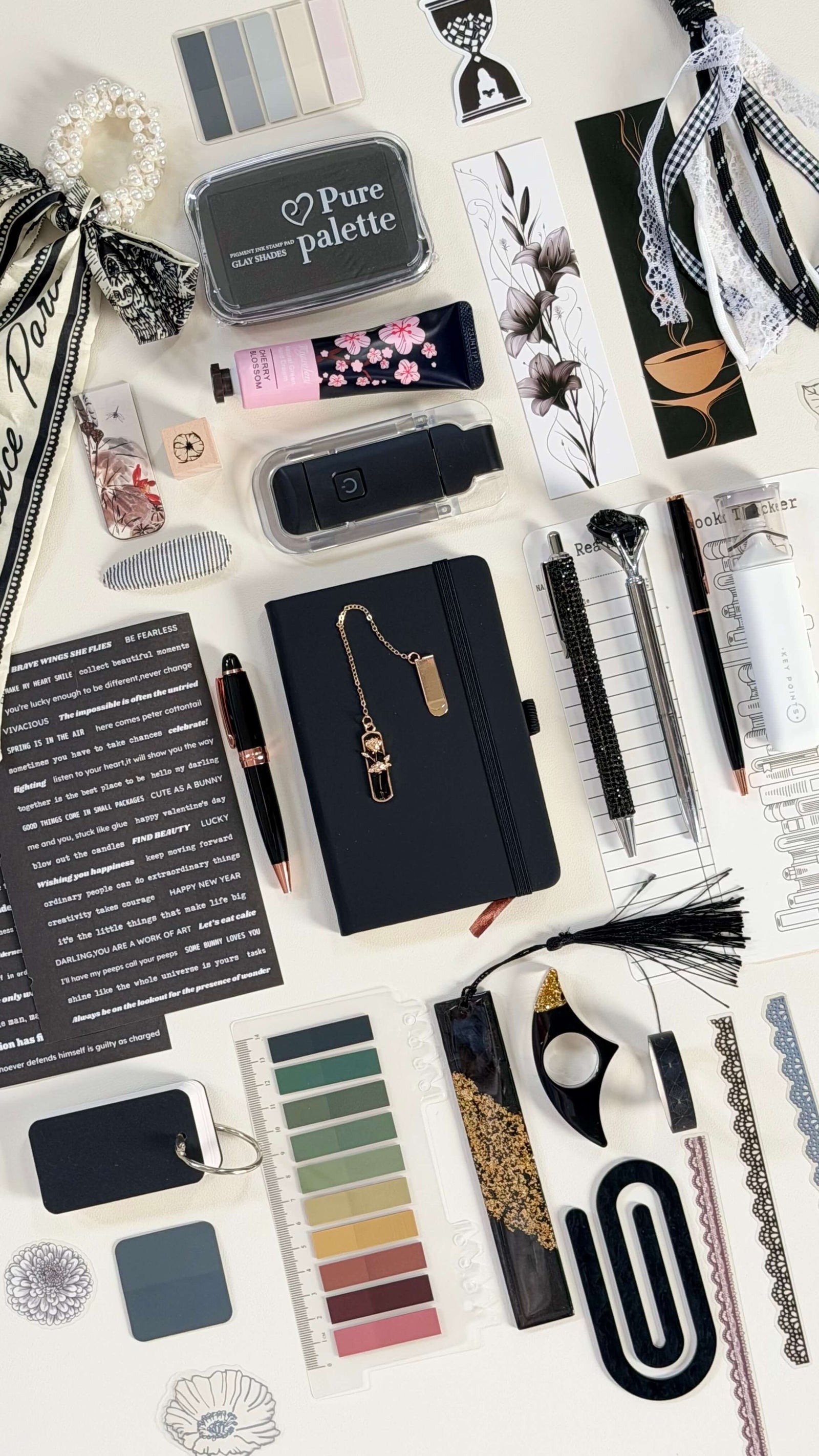 COZY BOOKISH BUNDLES